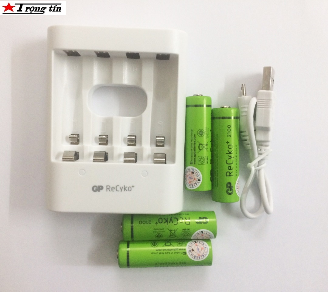 Bộ Sạc Kèm 4 Pin AA 2000mah Tự Ngắt GP Recyko Pin AA, Pin AAA, Pin D ...